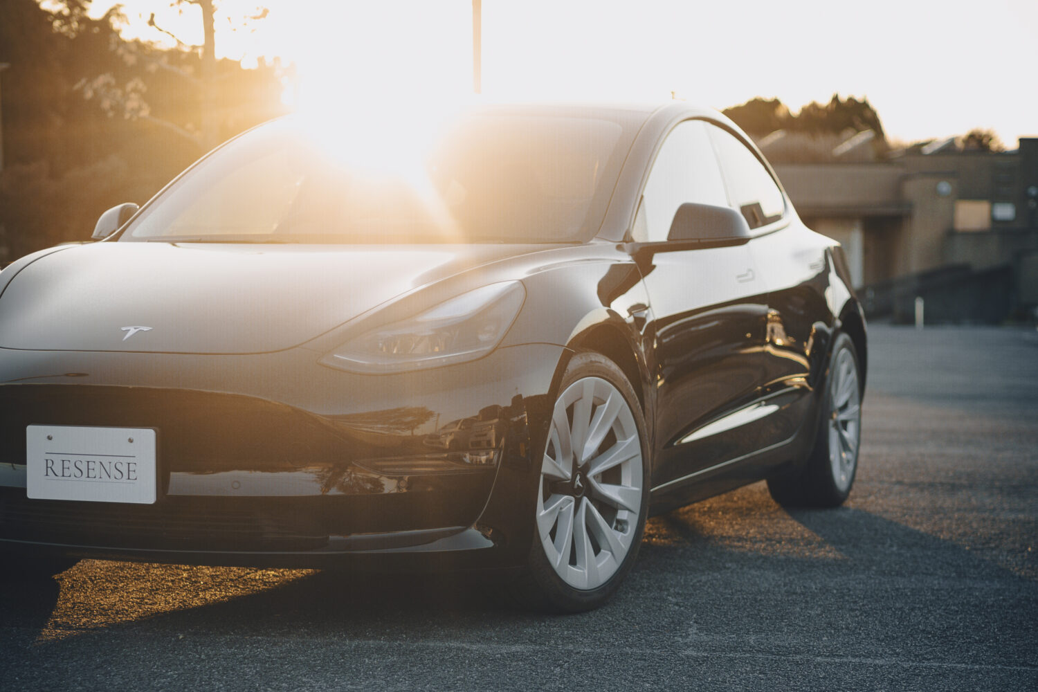 テスラ・モデル3ロングレンジ（4WD）【試乗記】ひたすら良い車｜RESENSE｜車を心のサプリメントに