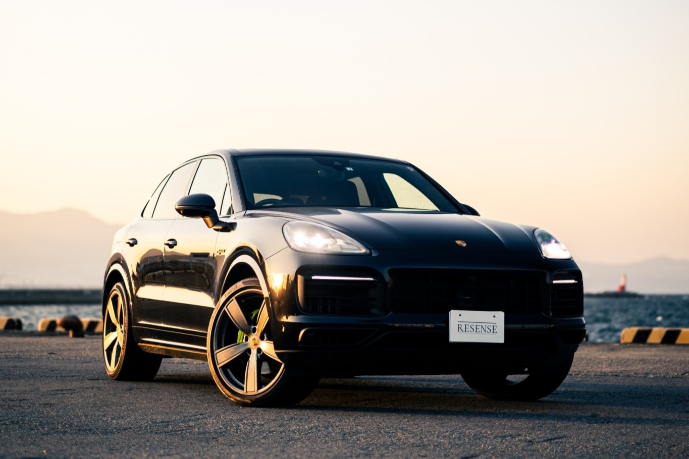 ポルシェ・カイエンEハイブリッド（4WD/8AT）【試乗記】欺くならまずは味方から、である｜RESENSE｜車を心のサプリメントに