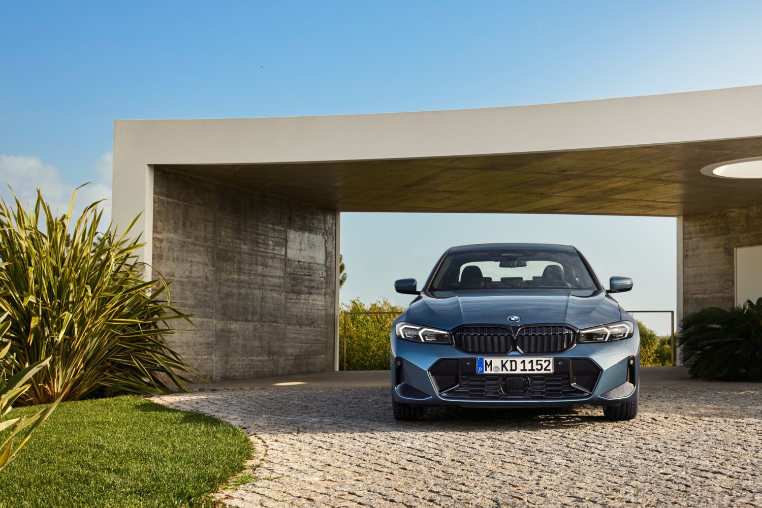 BMW3シリーズ「セダン」/「ツーリング」が共に進化 デジタル・キーも標準装備へ｜RESENSE｜車を心のサプリメントに