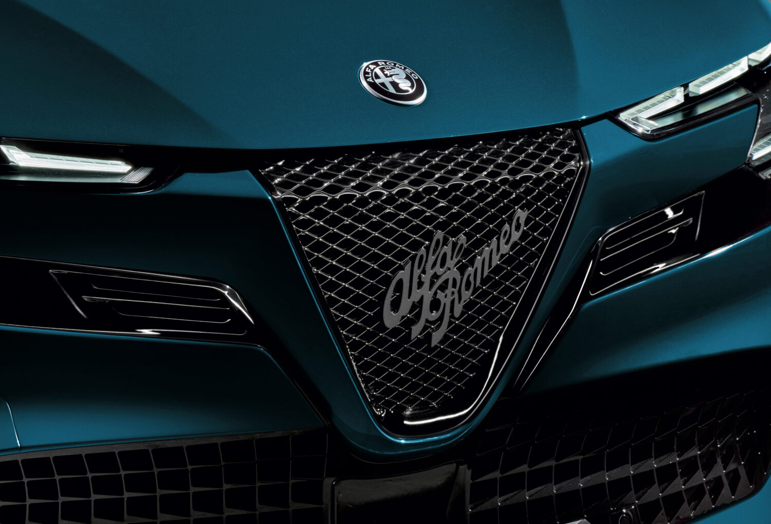 アルファ・ロメオ 新型コンパクトSUVジュニア 随所に伝統的なデザインを採用｜RESENSE｜車を心のサプリメントに